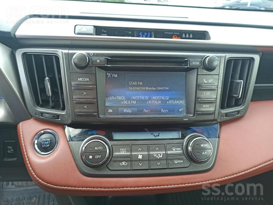 Pelēks Toyota RAV4 2014 Daugavpils, ar dzinēja tilpumu 2.20 L un nobraukumu 0 tūkst. km par 11950 €, foto 27 vietnē AUTOMOTO.COM.LV