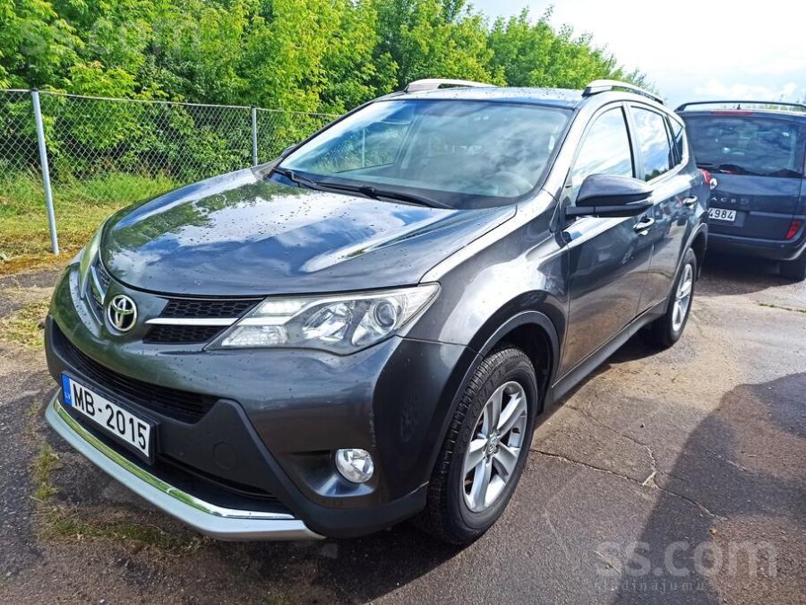 Pelēks Toyota RAV4 2014 Daugavpils, ar dzinēja tilpumu 2.20 L un nobraukumu 0 tūkst. km par 11950 €, foto 33 vietnē AUTOMOTO.COM.LV