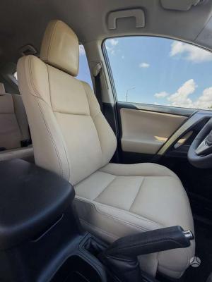Pelēks Toyota RAV4 2014 Šauļi, ar dzinēja tilpumu 2.23 L un nobraukumu 221 tūkst. km par 13950 €, foto 30 vietnē AUTOMOTO.COM.LV