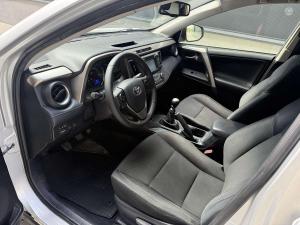Pelēks Toyota RAV4 2014 Šauļi, ar dzinēja tilpumu 2.00 L un nobraukumu 265 tūkst. km par 7700 €, foto 14 vietnē AUTOMOTO.COM.LV