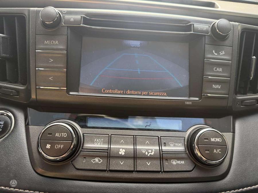 Pelēks Toyota RAV4 2014 Šauļi, ar dzinēja tilpumu 2.00 L un nobraukumu 265 tūkst. km par 7700 €, foto 20 vietnē AUTOMOTO.COM.LV