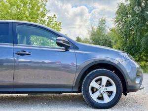 Pelēks Toyota RAV4 2014 Šauļi, ar dzinēja tilpumu 2.23 L un nobraukumu 221 tūkst. km par 13950 €, foto 11 vietnē AUTOMOTO.COM.LV