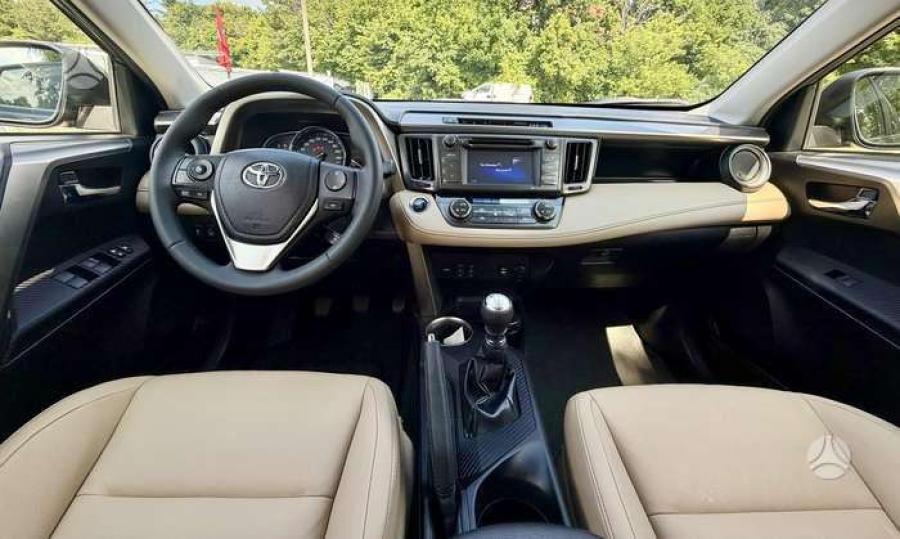 Pelēks Toyota RAV4 2014 Šauļi, ar dzinēja tilpumu 2.23 L un nobraukumu 221 tūkst. km par 13950 €, foto 27 vietnē AUTOMOTO.COM.LV