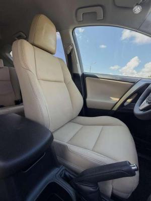 Pelēks Toyota RAV4 2014 Šauļi, ar dzinēja tilpumu 2.23 L un nobraukumu 221 tūkst. km par 13950 €, foto 30 vietnē AUTOMOTO.COM.LV