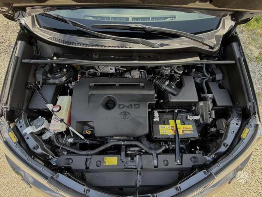 Pelēks Toyota RAV4 2014 Šauļi, ar dzinēja tilpumu 2.23 L un nobraukumu 221 tūkst. km par 13950 €, foto 49 vietnē AUTOMOTO.COM.LV