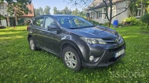 Grey Toyota RAV4 2014 in Aizkraukle, with an engine capacity of 2.00 L and mileage of 207 thousand km for 8990 €, photo 5 on AUTOMOTO.COM.LV