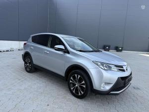 Grey Toyota RAV4 2014 in Siauliai, with an engine capacity of 2.00 L and mileage of 265 thousand km for 8700 €, photo 4 on AUTOMOTO.COM.LV