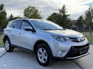 Grey Toyota RAV4 2014 in Siauliai, with an engine capacity of 2.00 L and mileage of 98 thousand km for 14950 €, photo 4 on AUTOMOTO.COM.LV