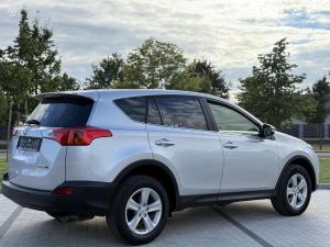 Grey Toyota RAV4 2014 in Siauliai, with an engine capacity of 2.00 L and mileage of 98 thousand km for 14950 €, photo 9 on AUTOMOTO.COM.LV