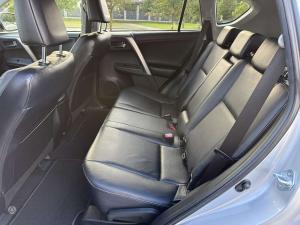 Grey Toyota RAV4 2014 in Siauliai, with an engine capacity of 2.00 L and mileage of 98 thousand km for 14950 €, photo 26 on AUTOMOTO.COM.LV