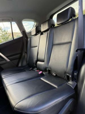 Grey Toyota RAV4 2014 in Siauliai, with an engine capacity of 2.00 L and mileage of 98 thousand km for 14950 €, photo 28 on AUTOMOTO.COM.LV