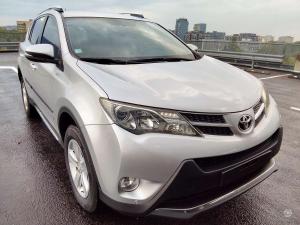 Grey Toyota RAV4 2014 in Vilnius, with an engine capacity of 2.00 L and mileage of 228 thousand km for 9350 €, photo 7 on AUTOMOTO.COM.LV