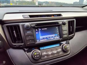 Grey Toyota RAV4 2014 in Vilnius, with an engine capacity of 2.00 L and mileage of 228 thousand km for 9350 €, photo 13 on AUTOMOTO.COM.LV