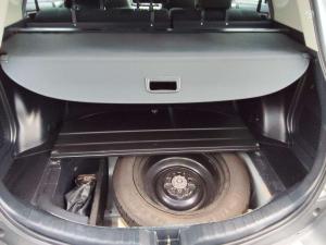 Grey Toyota RAV4 2014 in Vilnius, with an engine capacity of 2.00 L and mileage of 228 thousand km for 9350 €, photo 18 on AUTOMOTO.COM.LV