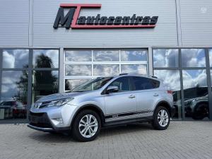 Pelēks Toyota RAV4 2014 Viļņa, ar dzinēja tilpumu 2.00 L un nobraukumu 185 tūkst. km par 13000 €, foto  vietnē AUTOMOTO.COM.LV