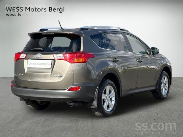 Grey Toyota RAV4 2014 in Riga, with an engine capacity of 2.00 L and mileage of 97 thousand km for 14990 €, photo 3 on AUTOMOTO.COM.LV