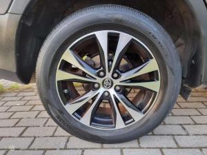 Grey Toyota RAV4 2014 in Taurage, with an engine capacity of 2.00 L and mileage of 252 thousand km for 10300 €, photo 13 on AUTOMOTO.COM.LV