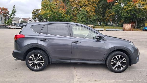 Pelēks Toyota RAV4 2014 Klaipėda, ar dzinēja tilpumu 2.00 L un nobraukumu 244 tūkst. km par 10700 €, foto 7 vietnē AUTOMOTO.COM.LV