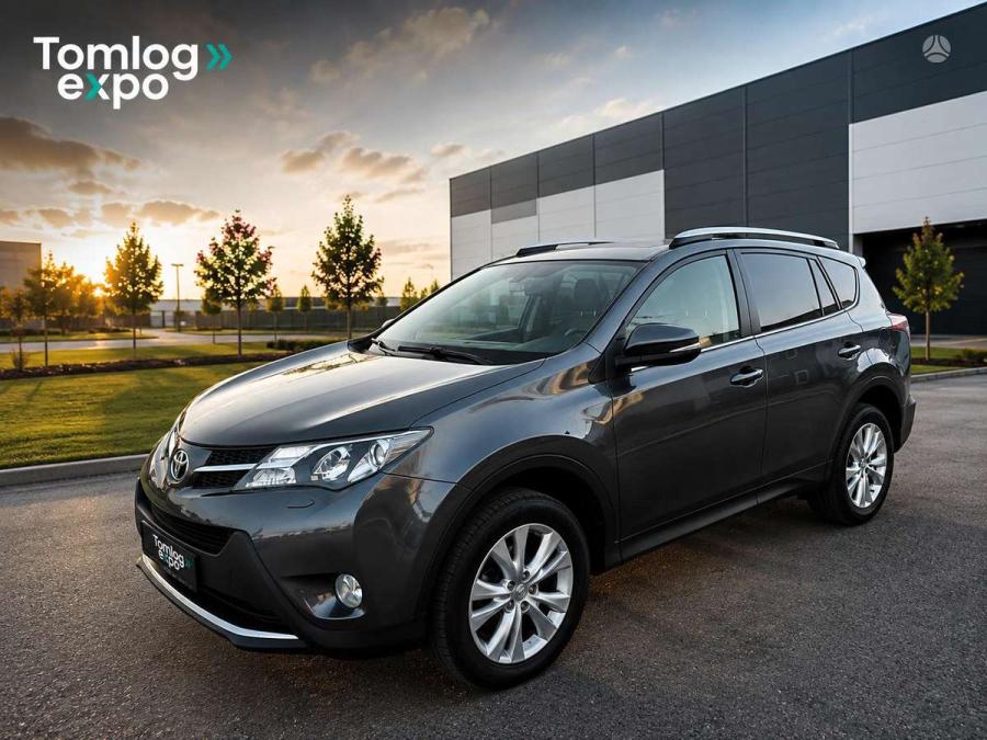 Pelēks Toyota RAV4 2015 Vievis, ar dzinēja tilpumu 1.99 L un nobraukumu 185 tūkst. km par 10900 €, foto 1 vietnē AUTOMOTO.COM.LV