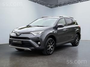 Pelēks Toyota RAV4 2016 Rīga, ar dzinēja tilpumu 2.00 L un nobraukumu 141 tūkst. km par 3950 €, foto 1 vietnē AUTOMOTO.COM.LV