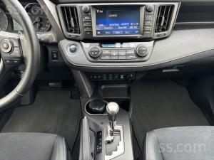 Pelēks Toyota RAV4 2016 Rīga, ar dzinēja tilpumu 2.00 L un nobraukumu 141 tūkst. km par 3950 €, foto 11 vietnē AUTOMOTO.COM.LV