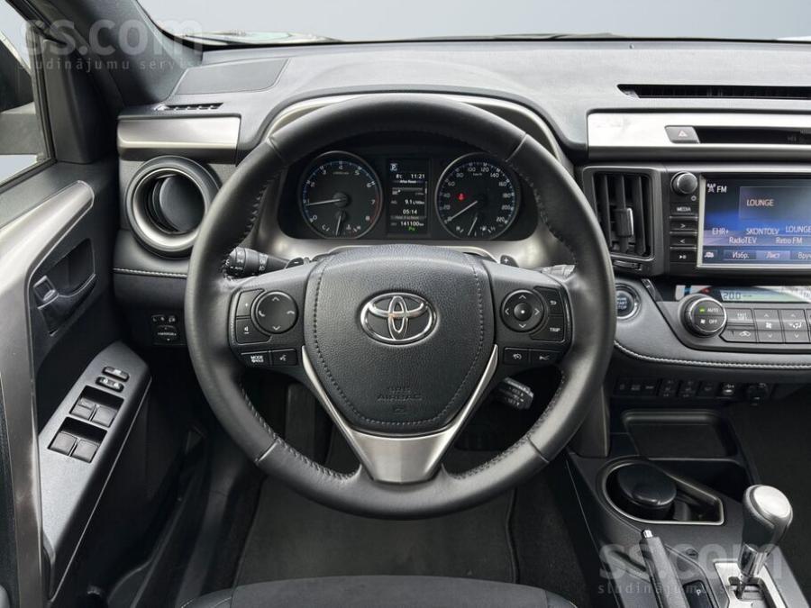 Pelēks Toyota RAV4 2016 Rīga, ar dzinēja tilpumu 2.00 L un nobraukumu 141 tūkst. km par 3950 €, foto 12 vietnē AUTOMOTO.COM.LV