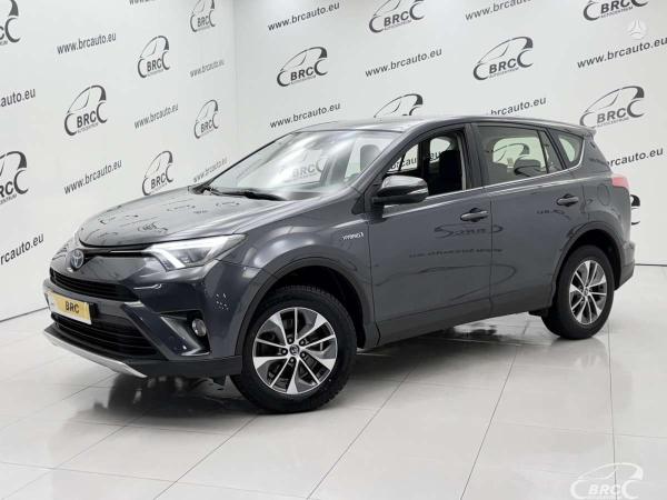 Grey Toyota RAV4 2016 in Vilnius, with an engine capacity of 2.49 L and mileage of 192 thousand km for 15500 €, photo 1 on AUTOMOTO.COM.LV