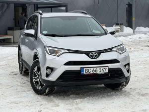 Grey Toyota RAV4 2016 in Jonava, with an engine capacity of 2.00 L and mileage of 237 thousand km for 11990 €, photo 13 on AUTOMOTO.COM.LV