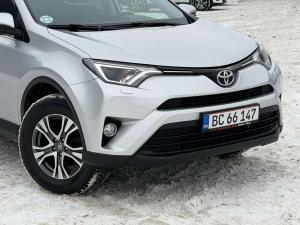 Grey Toyota RAV4 2016 in Jonava, with an engine capacity of 2.00 L and mileage of 237 thousand km for 11990 €, photo 14 on AUTOMOTO.COM.LV