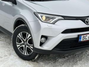 Grey Toyota RAV4 2016 in Jonava, with an engine capacity of 2.00 L and mileage of 237 thousand km for 11990 €, photo 15 on AUTOMOTO.COM.LV