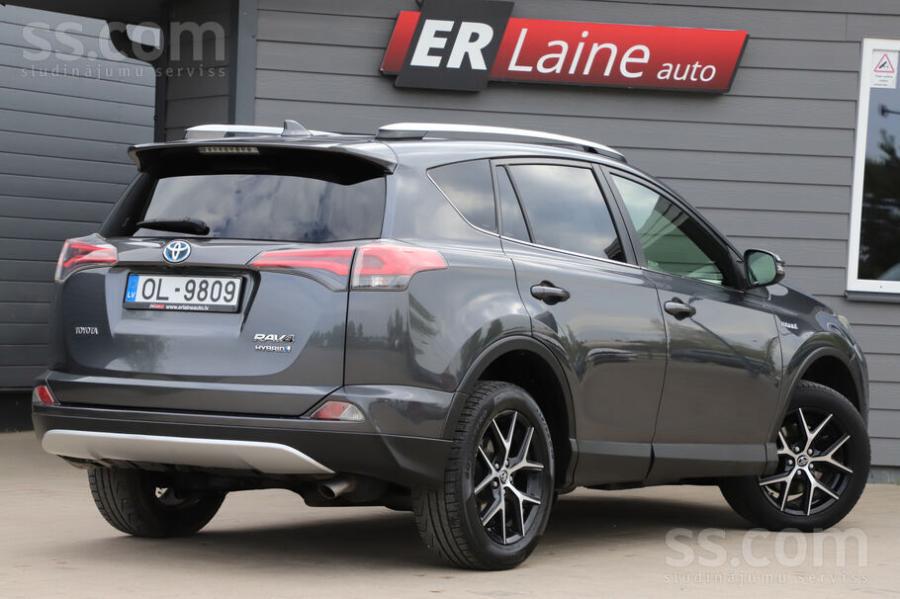 Pelēks Toyota RAV4 2016 Tukums, ar dzinēja tilpumu 2.50 L un nobraukumu 240 tūkst. km par 13900 €, foto 4 vietnē AUTOMOTO.COM.LV