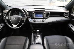Pelēks Toyota RAV4 2016 Tukums, ar dzinēja tilpumu 2.50 L un nobraukumu 240 tūkst. km par 13900 €, foto 8 vietnē AUTOMOTO.COM.LV