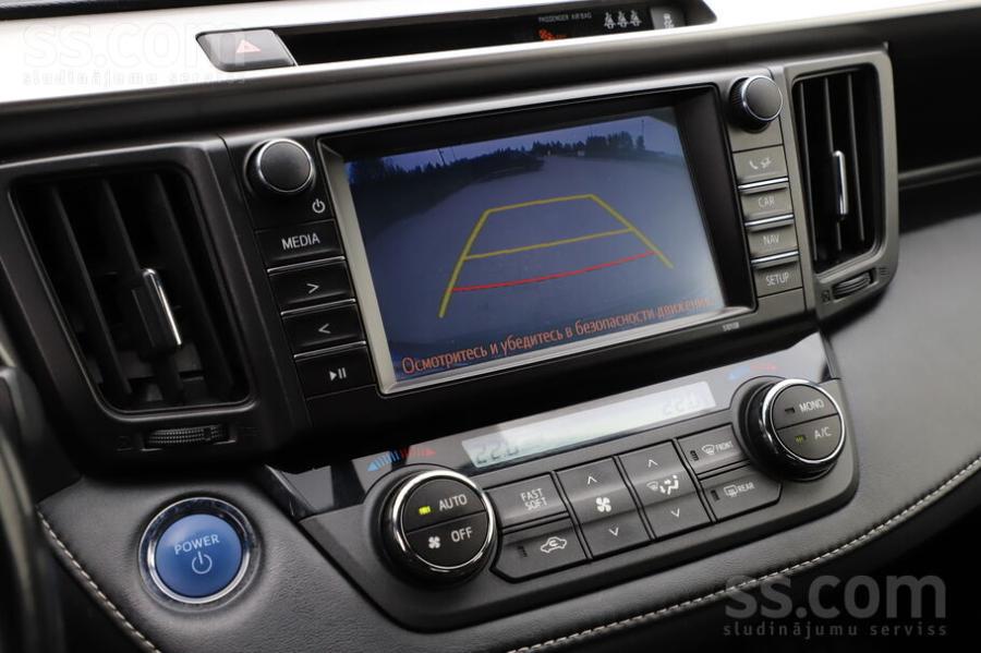 Pelēks Toyota RAV4 2016 Tukums, ar dzinēja tilpumu 2.50 L un nobraukumu 240 tūkst. km par 13900 €, foto 10 vietnē AUTOMOTO.COM.LV