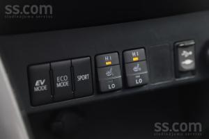 Pelēks Toyota RAV4 2016 Tukums, ar dzinēja tilpumu 2.50 L un nobraukumu 240 tūkst. km par 13900 €, foto 11 vietnē AUTOMOTO.COM.LV