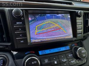 Grey Toyota RAV4 2016 in Riga, with an engine capacity of 2.00 L and mileage of 258 thousand km for 12900 €, photo 19 on AUTOMOTO.COM.LV
