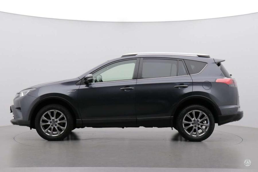 Pelēks Toyota RAV4 2016 Viļņa, ar dzinēja tilpumu 2.49 L un nobraukumu 105 tūkst. km par 20900 €, foto 5 vietnē AUTOMOTO.COM.LV