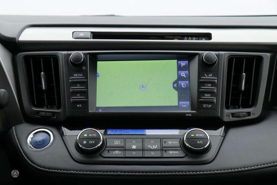 Pelēks Toyota RAV4 2016 Viļņa, ar dzinēja tilpumu 2.49 L un nobraukumu 105 tūkst. km par 20900 €, foto 16 vietnē AUTOMOTO.COM.LV