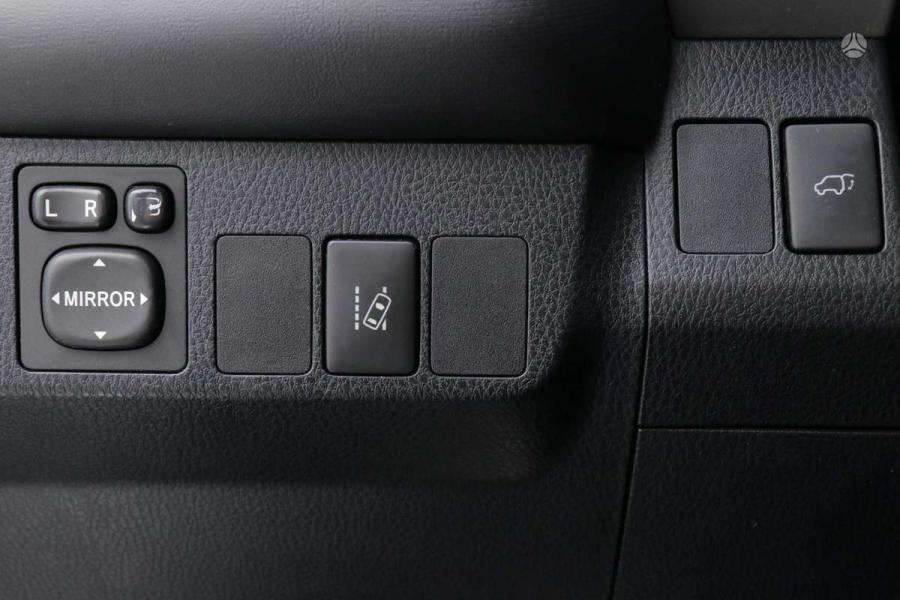 Pelēks Toyota RAV4 2016 Viļņa, ar dzinēja tilpumu 2.49 L un nobraukumu 105 tūkst. km par 20900 €, foto 24 vietnē AUTOMOTO.COM.LV