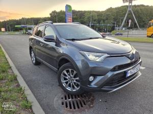 Pelēks Toyota RAV4 2016 Viļņa, ar dzinēja tilpumu 2.50 L un nobraukumu 299 tūkst. km par 16500 €, foto 3 vietnē AUTOMOTO.COM.LV