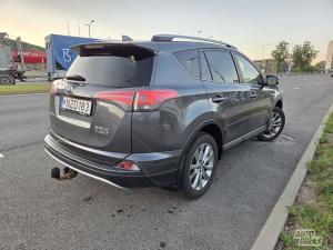 Pelēks Toyota RAV4 2016 Viļņa, ar dzinēja tilpumu 2.50 L un nobraukumu 299 tūkst. km par 16500 €, foto 5 vietnē AUTOMOTO.COM.LV