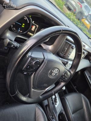 Pelēks Toyota RAV4 2016 Viļņa, ar dzinēja tilpumu 2.50 L un nobraukumu 299 tūkst. km par 16500 €, foto 15 vietnē AUTOMOTO.COM.LV