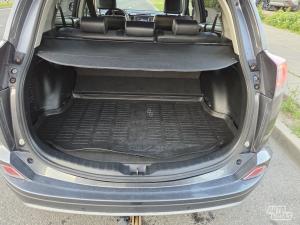 Pelēks Toyota RAV4 2016 Viļņa, ar dzinēja tilpumu 2.50 L un nobraukumu 299 tūkst. km par 16500 €, foto 16 vietnē AUTOMOTO.COM.LV
