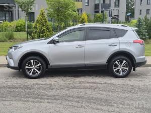Pelēks Toyota RAV4 2016 Rīga, ar dzinēja tilpumu 2.00 L un nobraukumu 250 tūkst. km par 11200 €, foto 4 vietnē AUTOMOTO.COM.LV