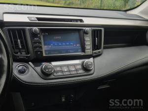 Pelēks Toyota RAV4 2016 Rīga, ar dzinēja tilpumu 2.00 L un nobraukumu 250 tūkst. km par 11200 €, foto 12 vietnē AUTOMOTO.COM.LV