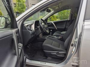 Pelēks Toyota RAV4 2016 Rīga, ar dzinēja tilpumu 2.00 L un nobraukumu 250 tūkst. km par 11200 €, foto 14 vietnē AUTOMOTO.COM.LV