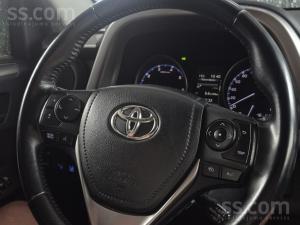 Pelēks Toyota RAV4 2016 Rīga, ar dzinēja tilpumu 2.00 L un nobraukumu 250 tūkst. km par 11200 €, foto 18 vietnē AUTOMOTO.COM.LV