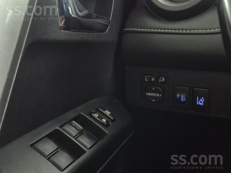 Pelēks Toyota RAV4 2016 Rīga, ar dzinēja tilpumu 2.00 L un nobraukumu 250 tūkst. km par 11200 €, foto 19 vietnē AUTOMOTO.COM.LV