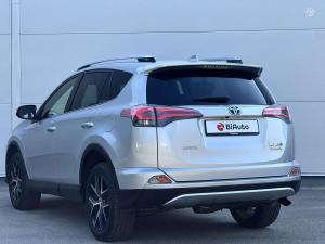 Grey Toyota RAV4 2016 in Utena, with an engine capacity of 2.49 L and mileage of 180 thousand km for 16750 €, photo 23 on AUTOMOTO.COM.LV