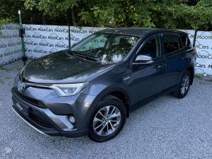 Grey Toyota RAV4 2016 in Vilnius, with an engine capacity of 2.49 L and mileage of 192 thousand km for 17200 €, photo 3 on AUTOMOTO.COM.LV