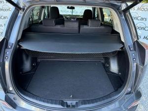 Grey Toyota RAV4 2016 in Vilnius, with an engine capacity of 2.49 L and mileage of 192 thousand km for 17200 €, photo 17 on AUTOMOTO.COM.LV